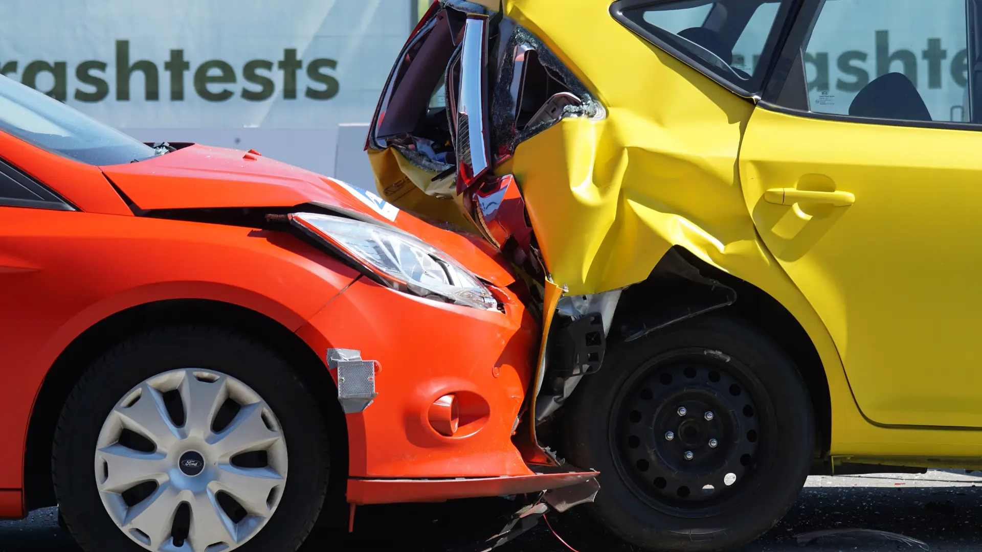 Common Injuries in Rear-End Collisions and Seek Compensation